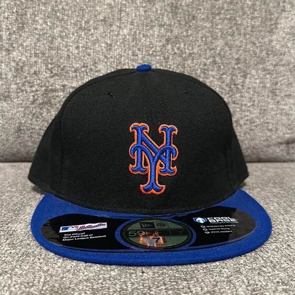 New Era | Accessories | New York Mets New Era Fitted | Poshmark